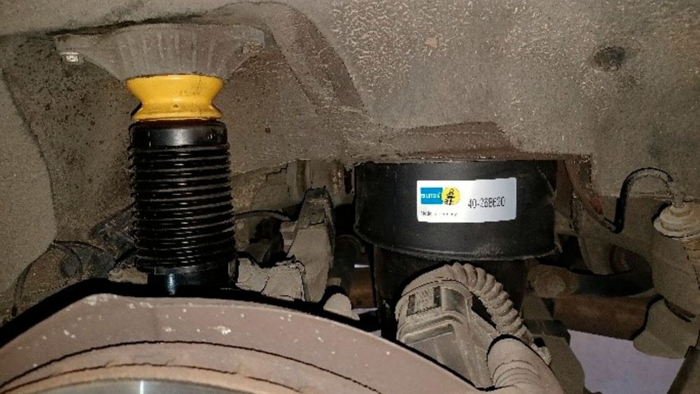 Wymiana miecha pneumatycznego w BMW F11? Do wykonania w bardzo prosty ...